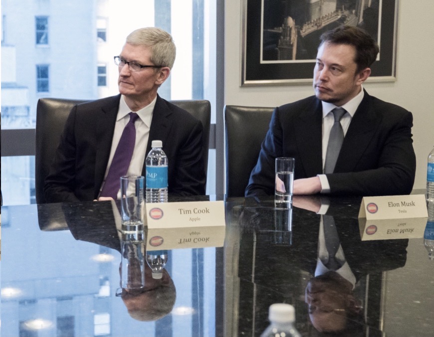 Elon Musk: "Voglio diventare CEO di Apple". Tim Cook: "Fot**ti ...